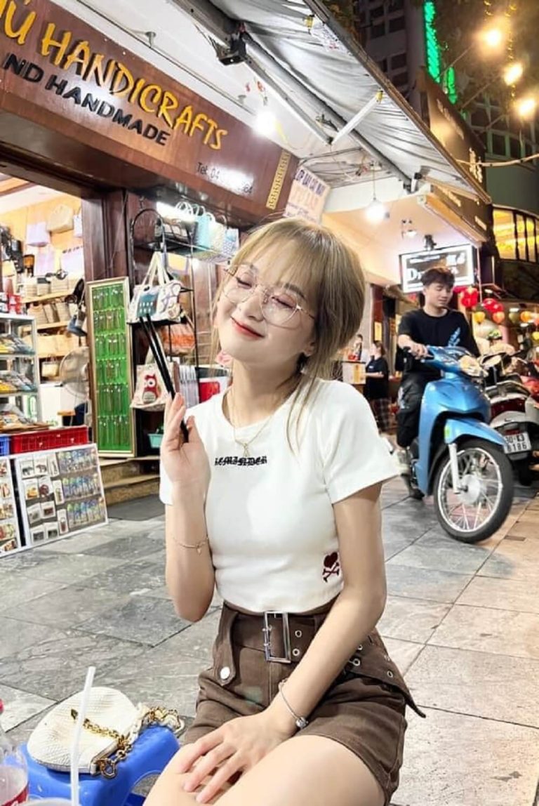 60+ Hình ảnh Gấm Kami Tiktok xinh gái, dễ thương bàn Bi-a