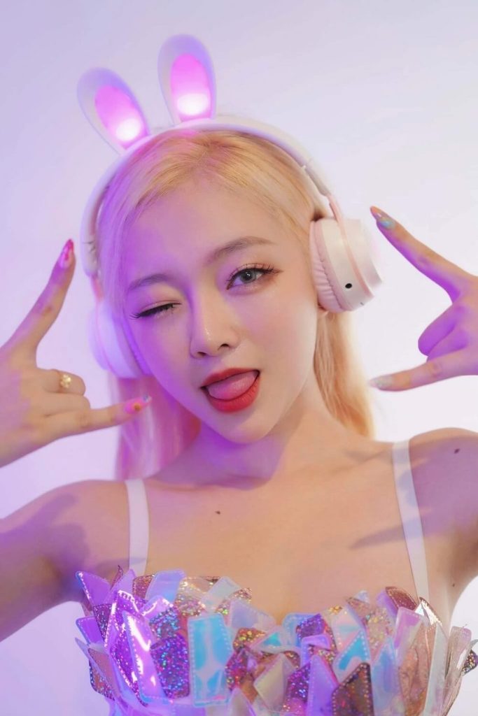 50+ Ảnh Linh Chichan (Hoàng Nguyễn Linh Chi) cute, sexy nhất