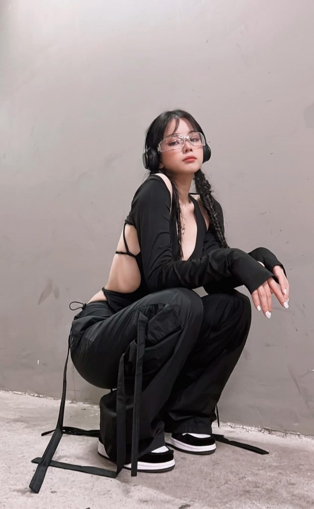 80+ Hình ảnh DJ Mie sexy với những bộ bikini