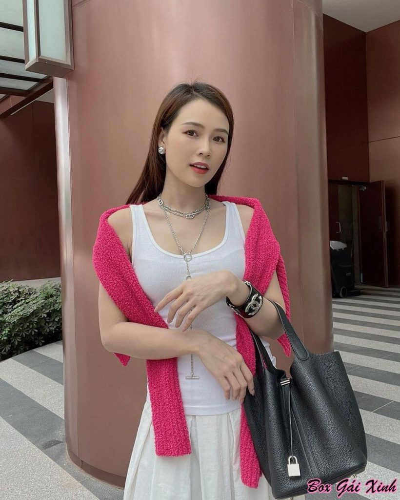 80+ Hình ảnh Sam sexy với những bộ bikini