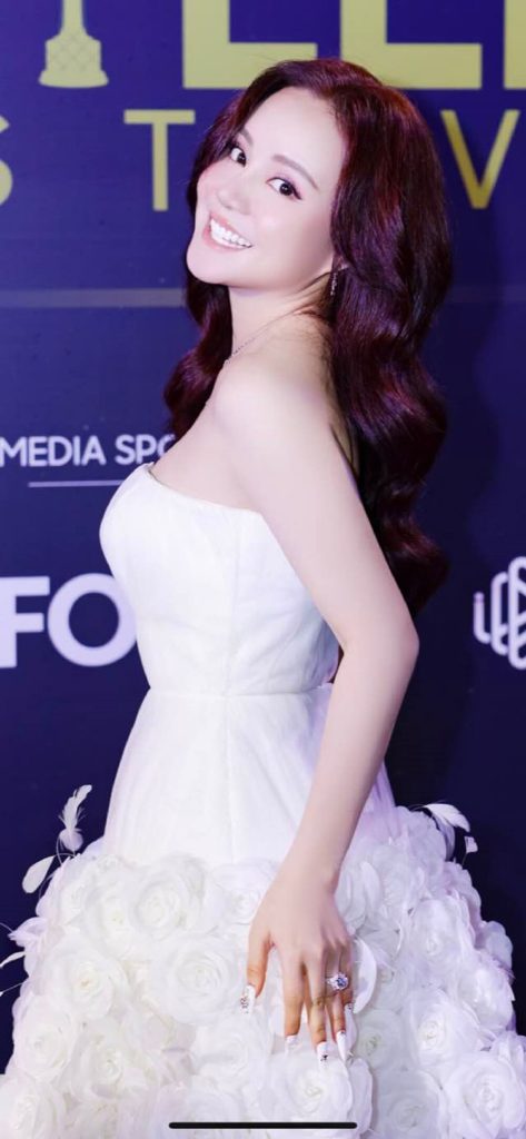 80+ Hình ảnh Vy Oanh sexy với những bộ bikini - Ảnh gái xinh