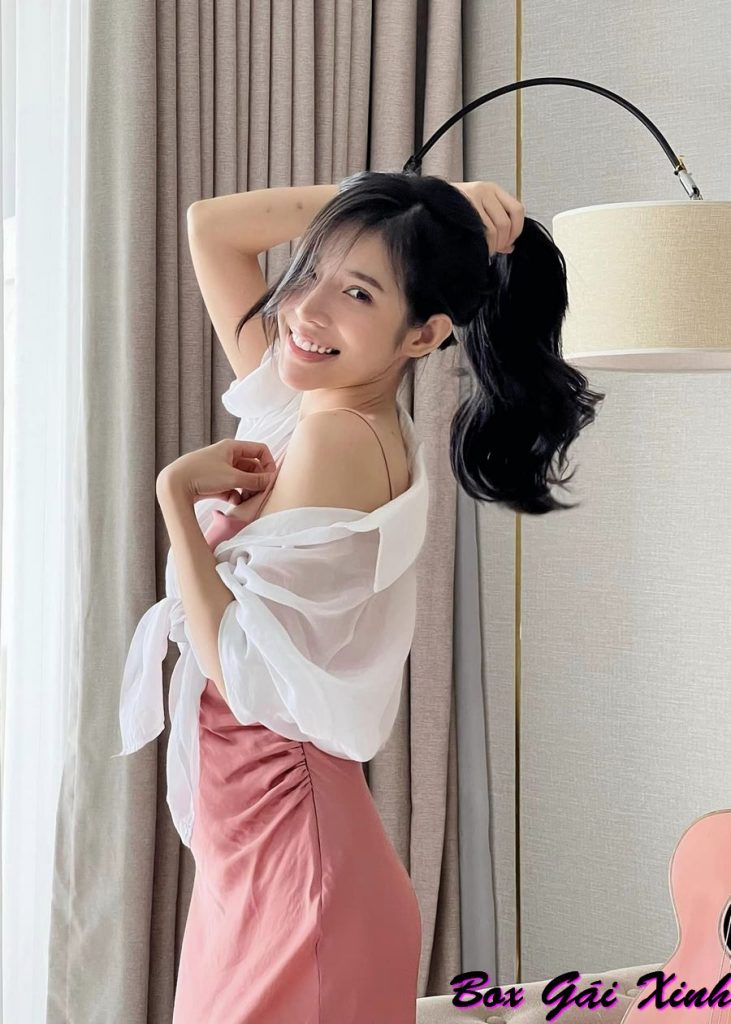 60+hình ảnh Lyly xinh xắn, sexy, bikini mới nhất 2022