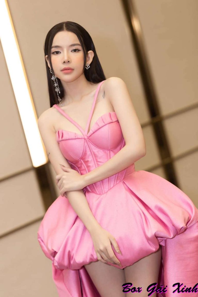 60+hình ảnh Lyly xinh xắn, sexy, bikini mới nhất 2022