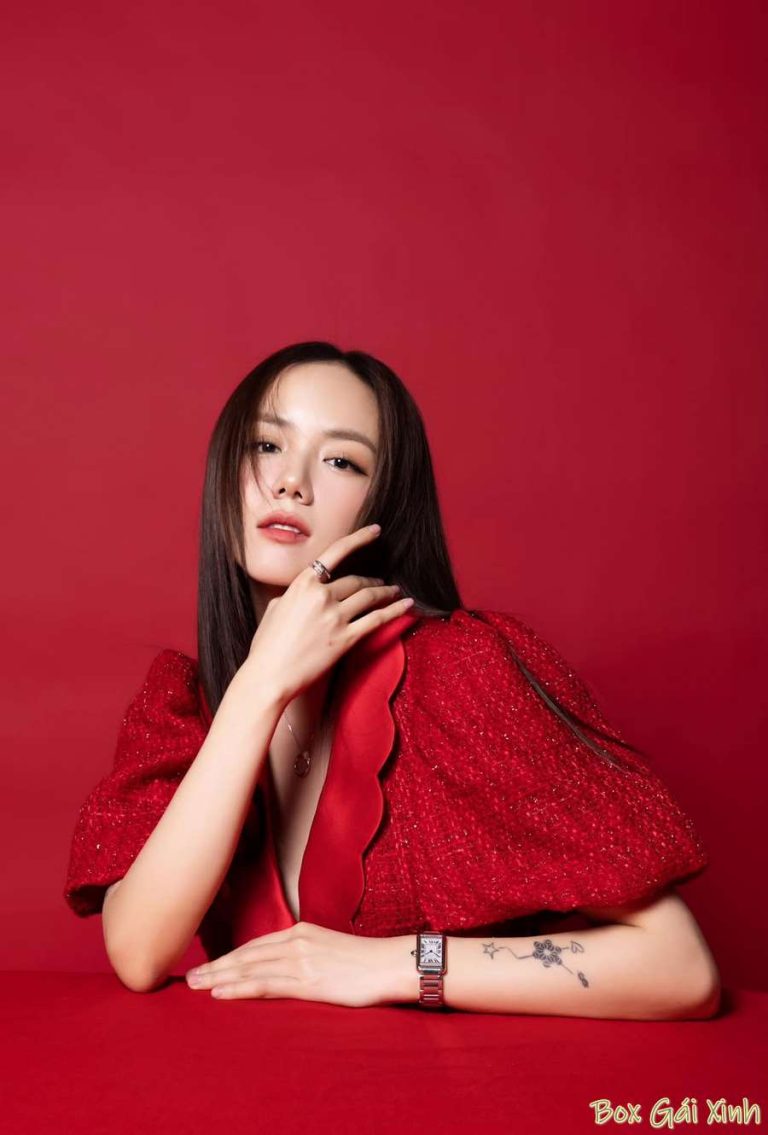 161+ Ảnh Phương Ly sexy khoe body nóng bỏng nuột nà