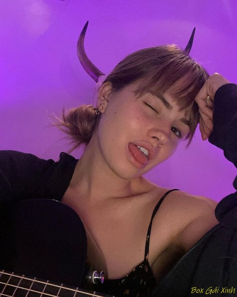 89 Ảnh Debby Ryan Nude Táo Bạo Khoe Body Sexy Nóng Bỏng